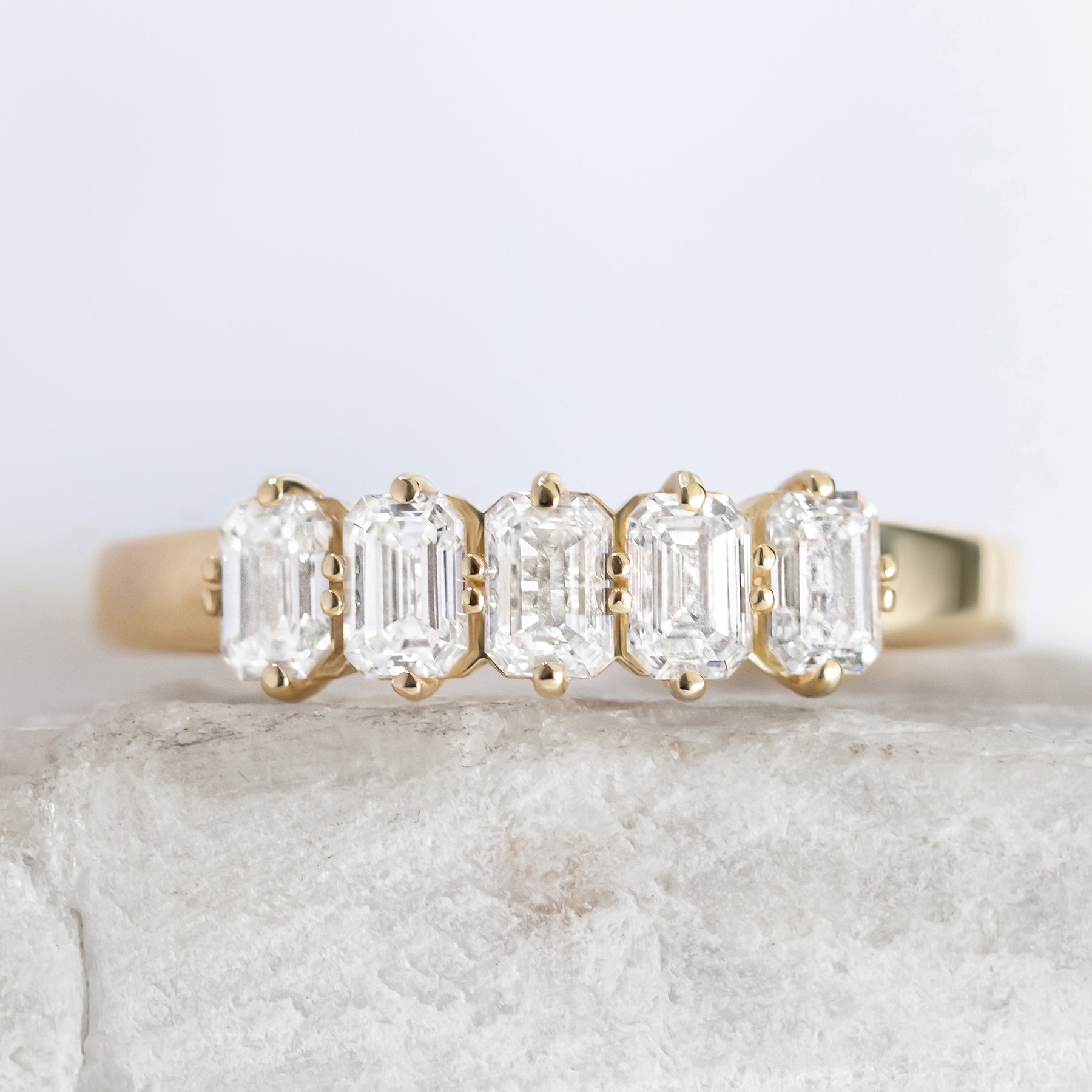 Sloane Diamond Ring | Laura Preshong – Laura-Preshong-Jewelry