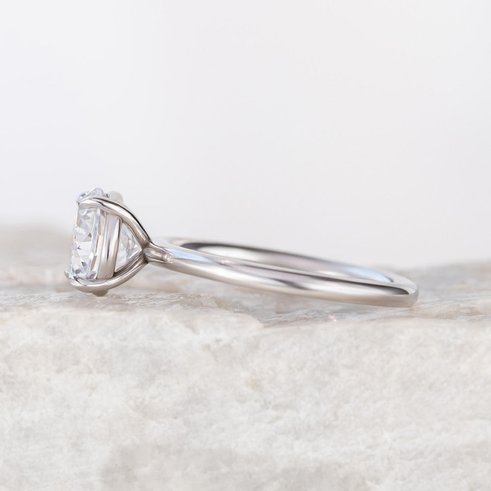 Skye Solitaire Engagement Ring | Laura Preshong – Laura-Preshong-Jewelry